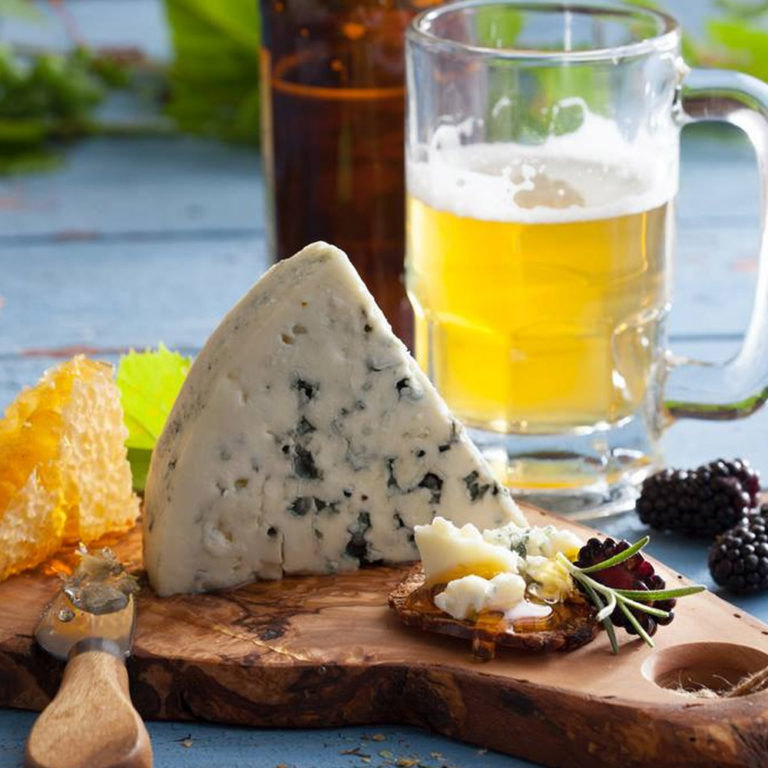 Salemville Amish Blue Cheese-Wedges - EURO USA