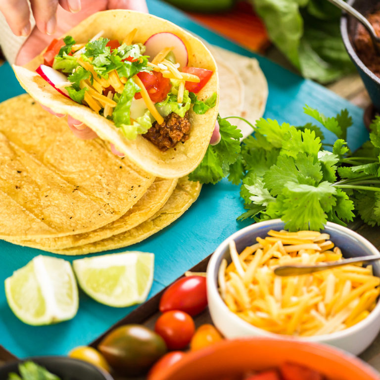 Tillamook Medium Cheddar-Loaf - EURO USA